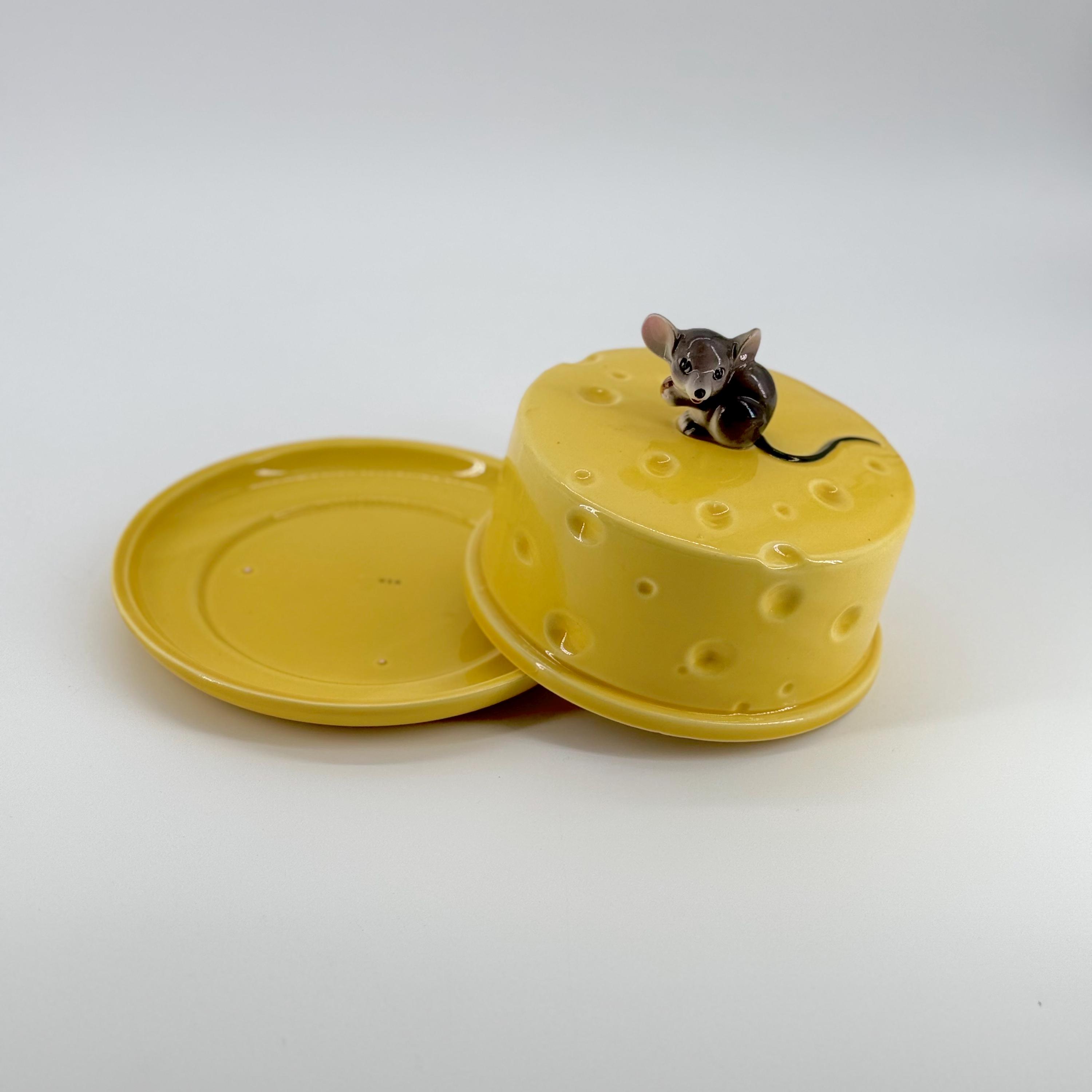 Vintage Covered Cheese Serving Dish Mouse Yellow Ceramic Kitsch Retro ...