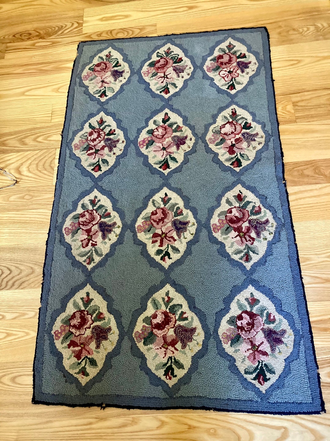 Vintage Hand Hooked Rug Floral Pattern Blues, Pink off White - Etsy
