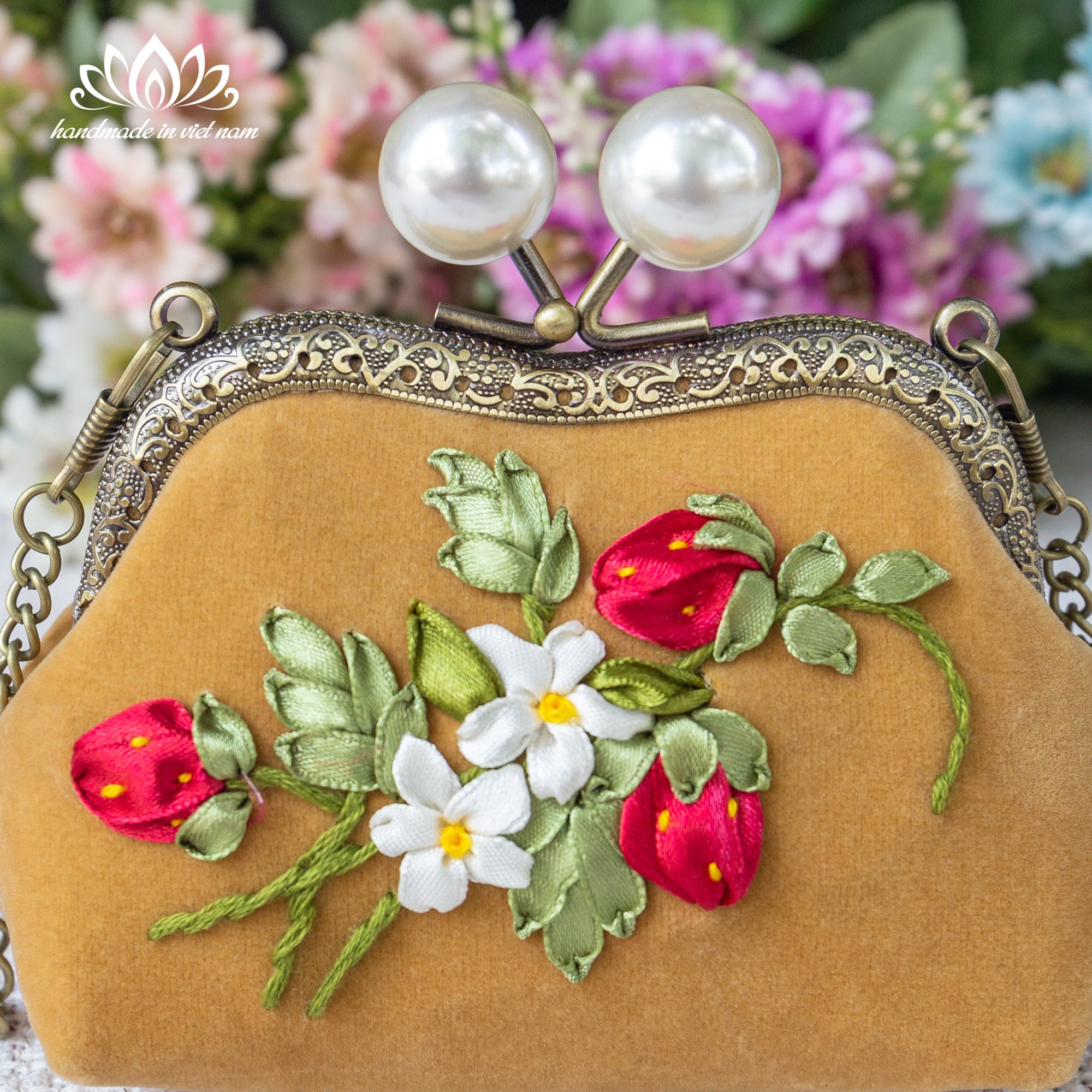 Kiss Lock Coin Purse, Beautiful Embroidered Coin Purse, Coin Bag With ...