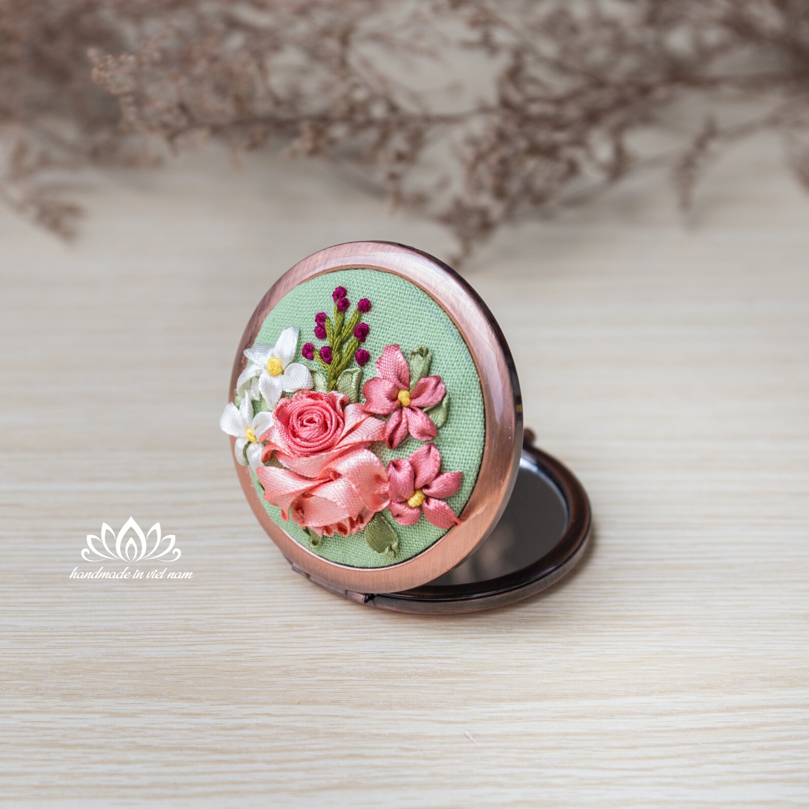 Hand Embroidered Pocket Mirror Makeup Mirror Unique Ribbon - Etsy