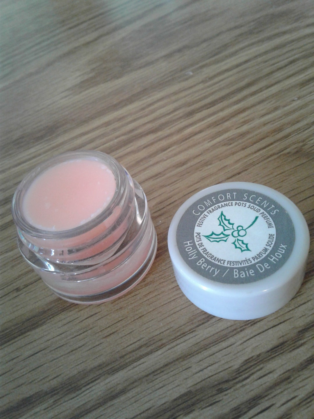 Full Avon Comfort Scents HOLLY BERRY Solid Perfume in MINT Condition ...