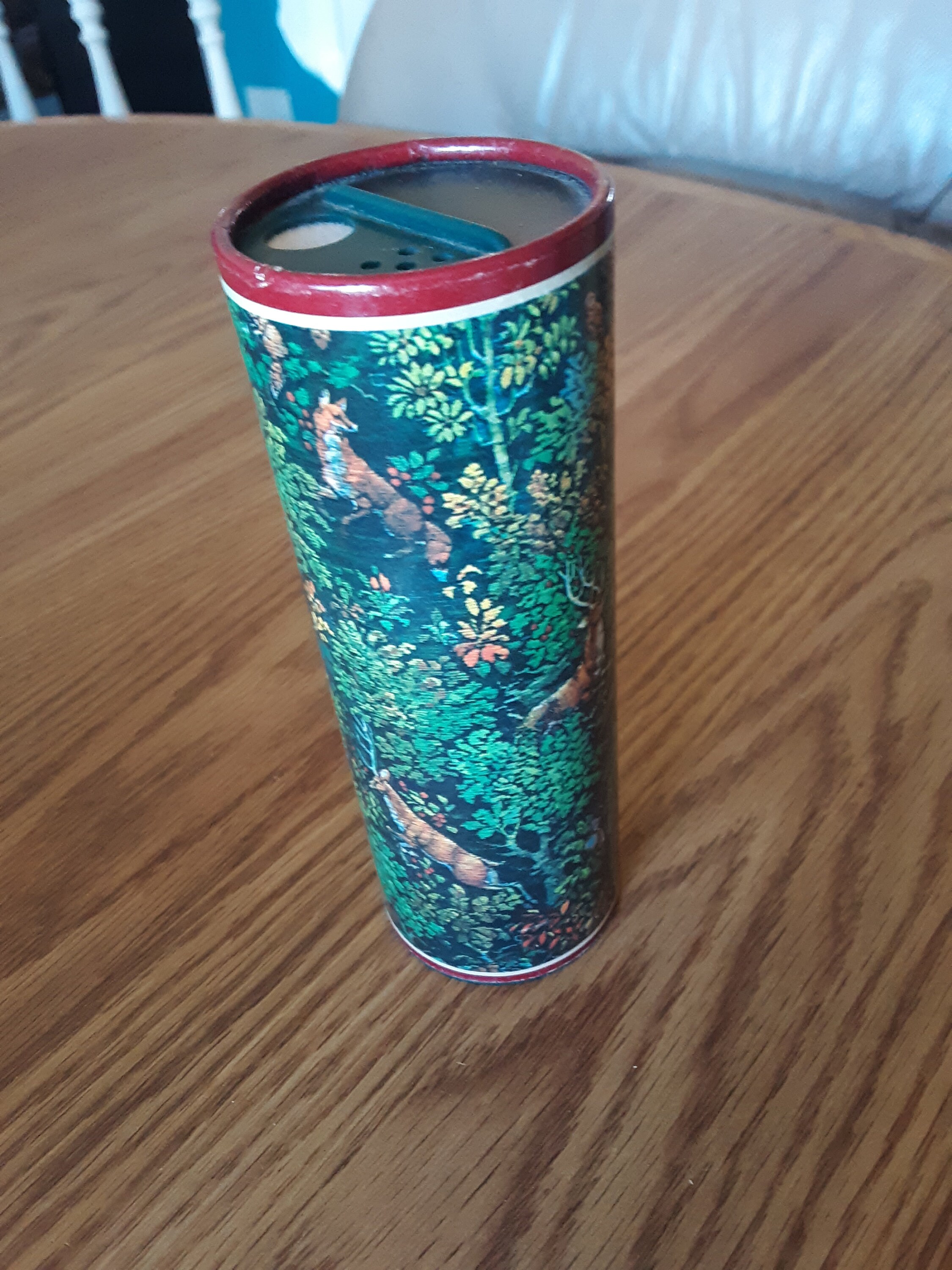 1981 Avon RUGGER Talc for Men body Powder 3.5 Oz. FULL - Etsy