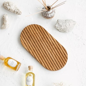 Oval Hardwood Oak Decorative Arch Tray With Diagonal Ripple Design ...