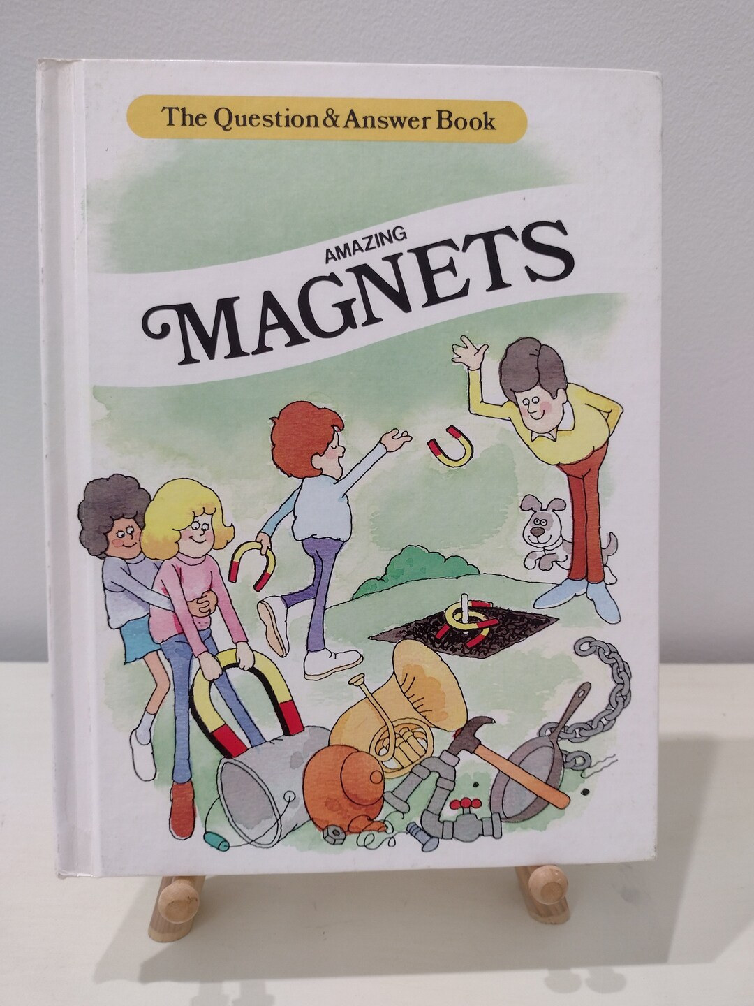 The Question& Answer Book Amazing Magnets 1983 Troll Associates Book ...