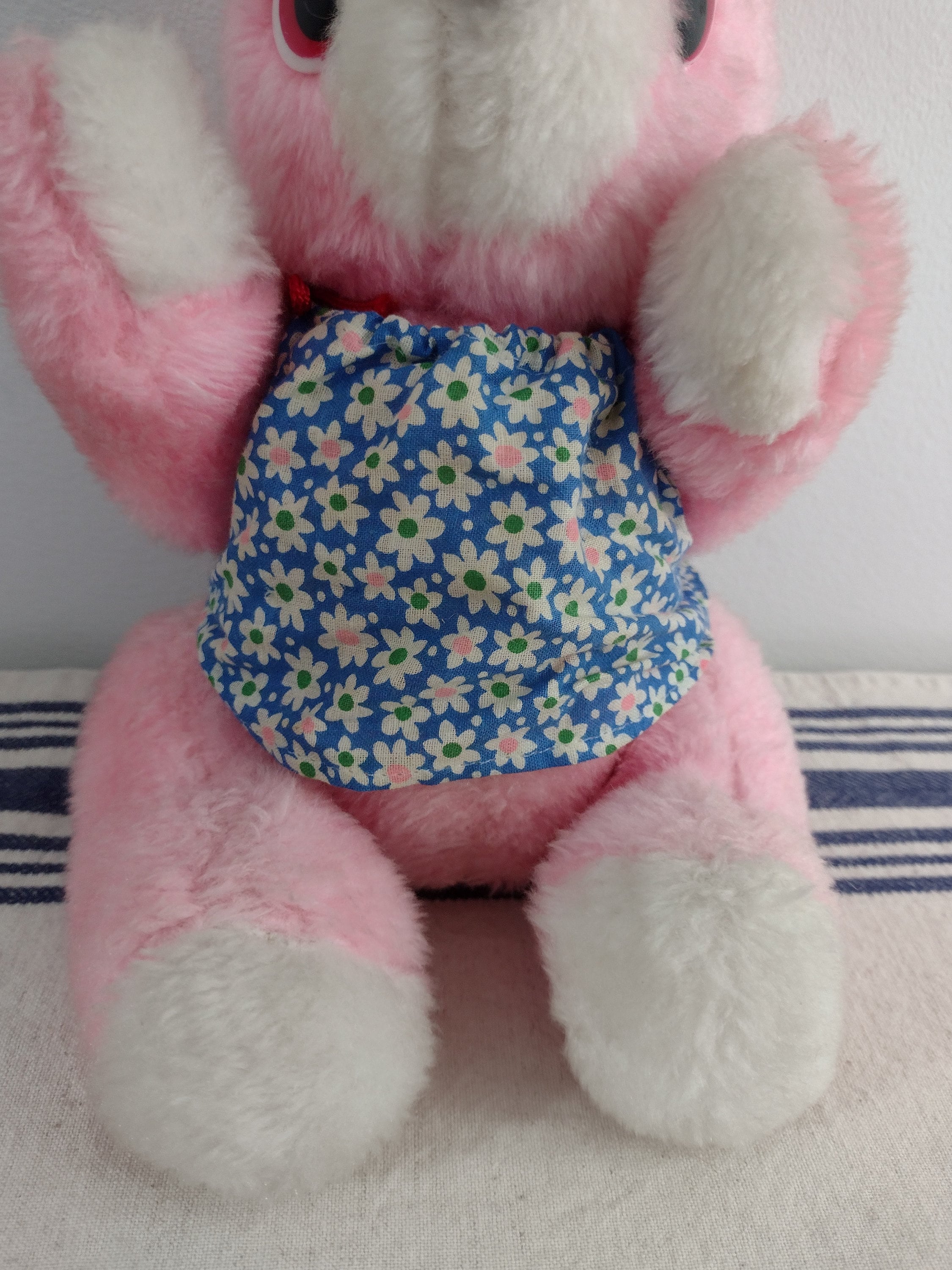 Vintage Musical Bunny Rabbit Pink Girl Plays thank Heaven for Little ...