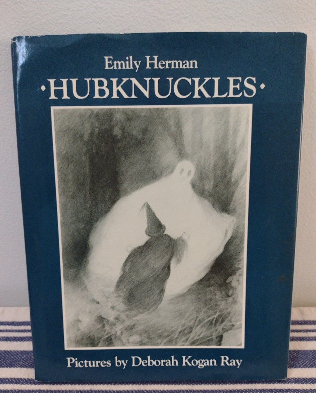 Hubknuckles by Emily Herman Pictures by Deborah Kogan Ray 1985 ...