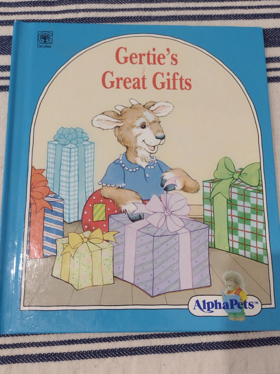 Alphapets Book Gertie's Great Gifts 1990 Grolier Book - Etsy