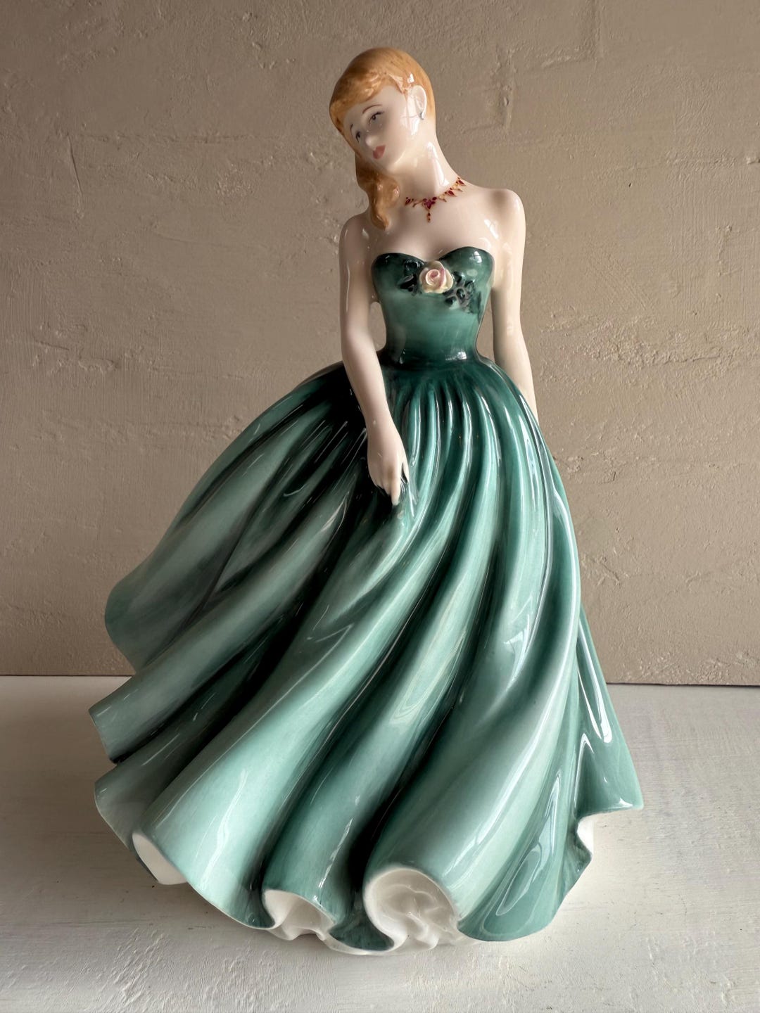 Signed Royal Doulton Figurine Sarah Figure of the Year 2002 HN 3978 - Etsy