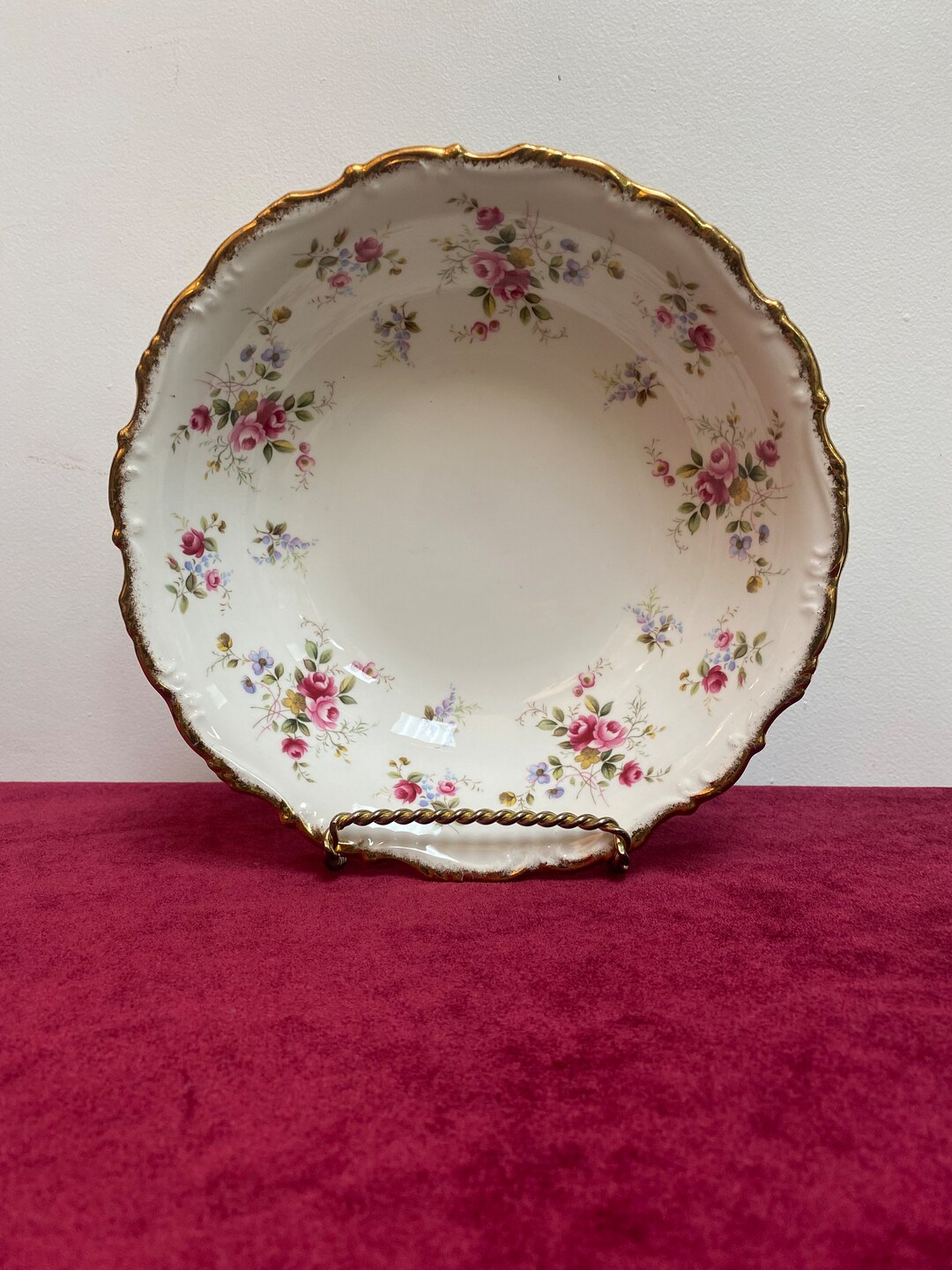 Royal Albert Tenderness 9-inch Round Serving Bowl. Made in England - Etsy
