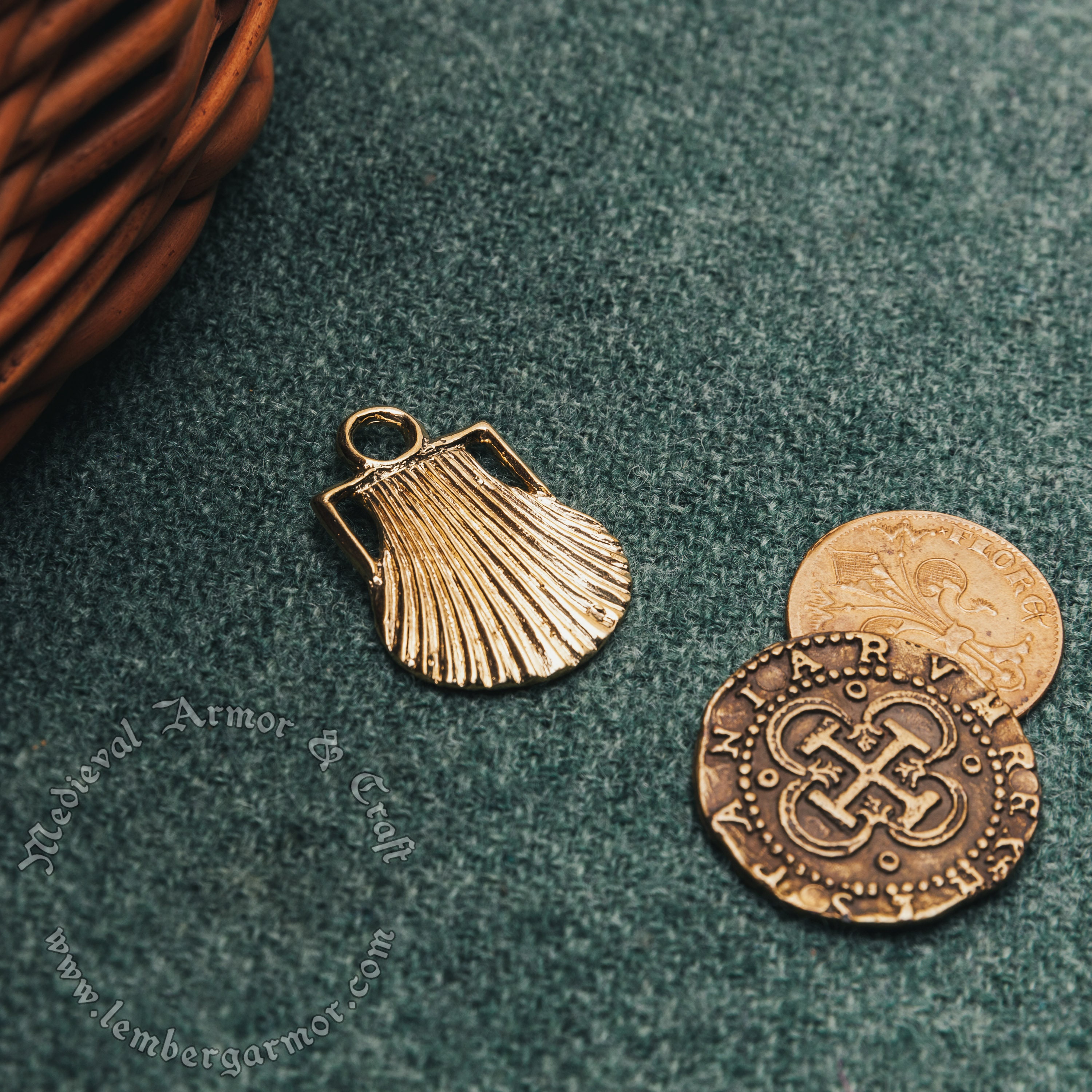 Shell Pilgrim Badge Replica. Medieval Pin for a Hat or a Cloak, for ...