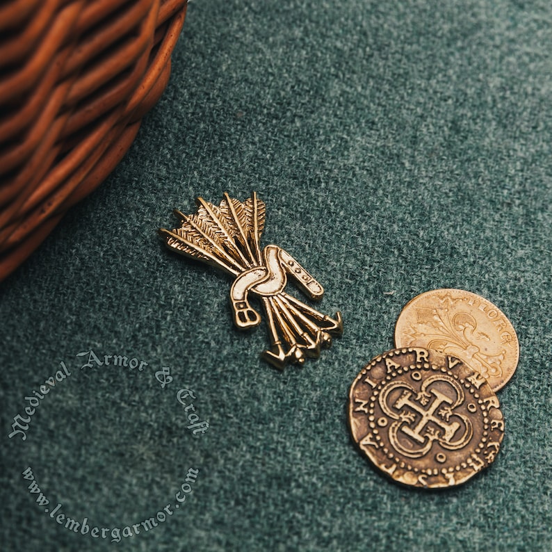 Arrows Pin, a Replica of the Badge of Arthur, Prince of Wales. for a ...