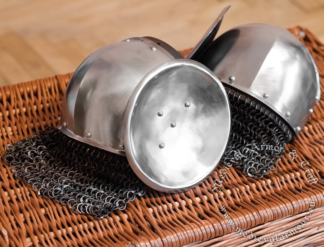 Hardened Mongol Knees With the Chain Mail. Buhurt and Steel Fight Leg ...