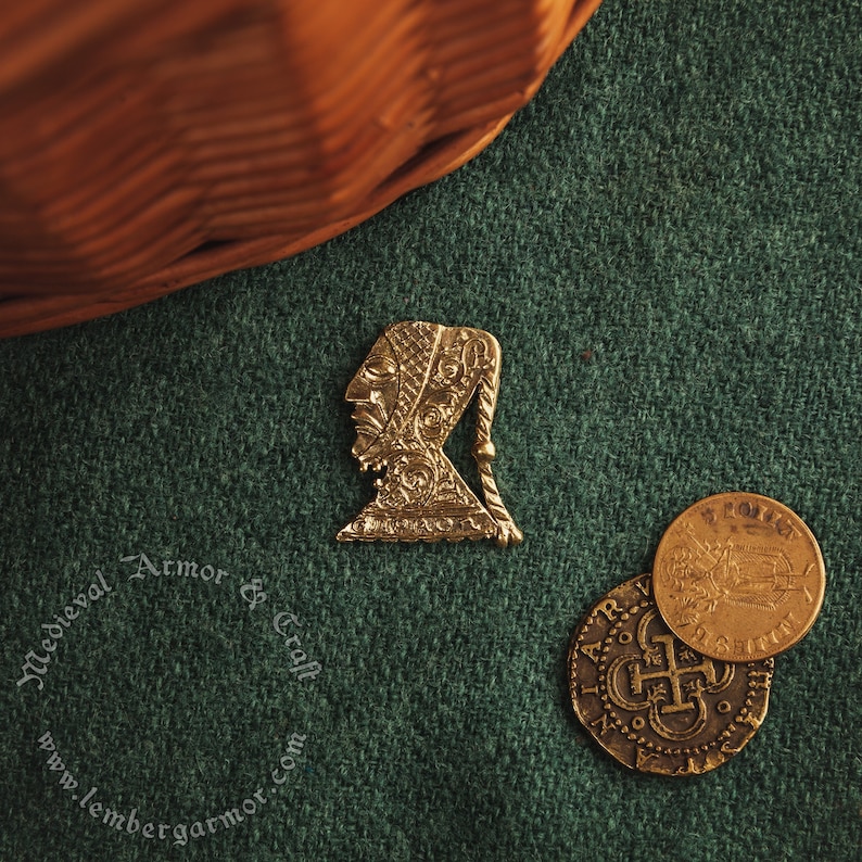 Hooded Head Medieval Badge Replica. Pilgrim Pin for a Hat or a - Etsy