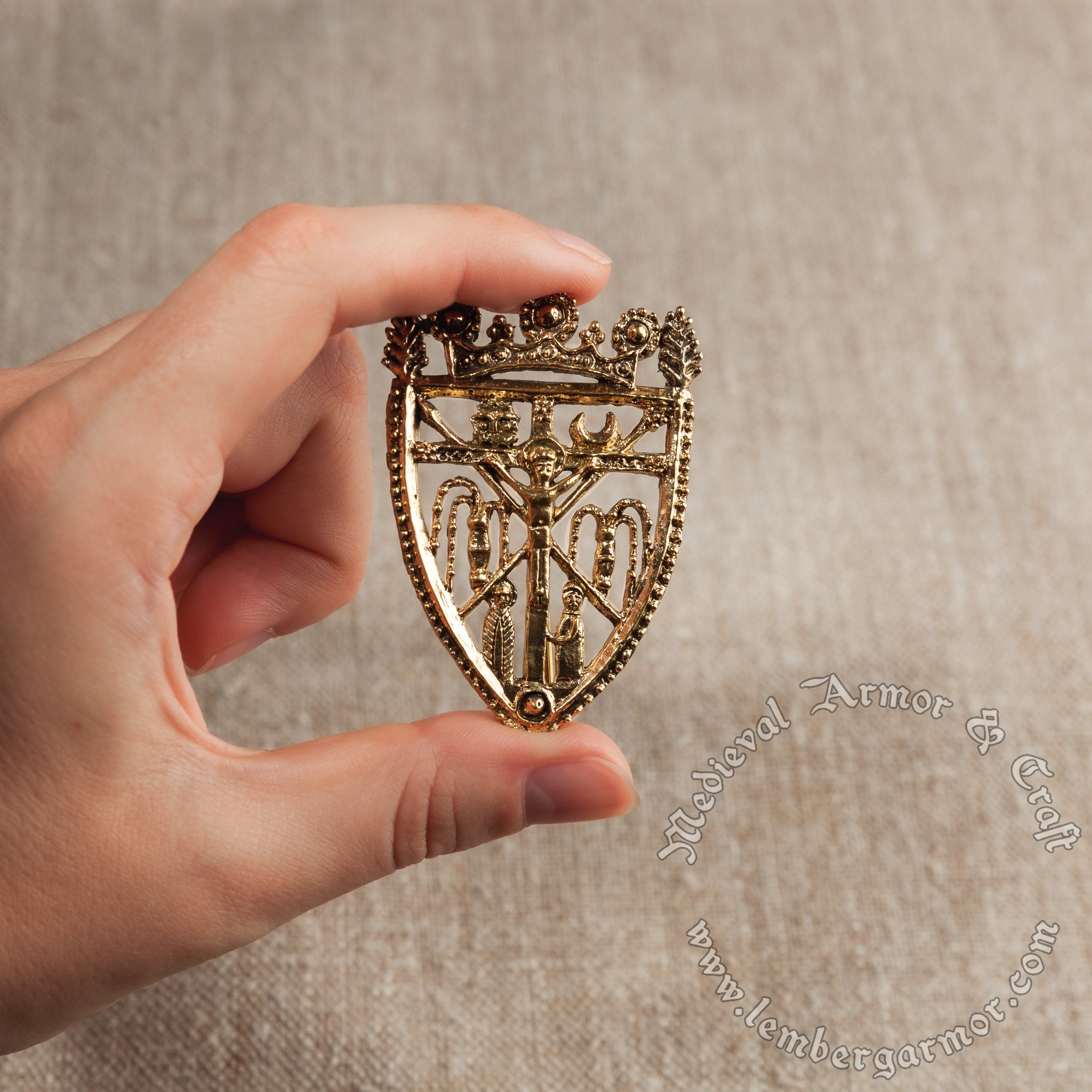 Crucifix as a Shield. Medieval Badge Museum Replica Brook Wharf, London ...