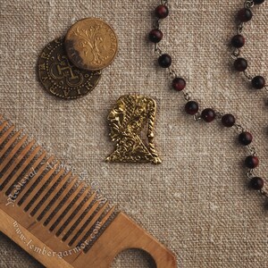 Hooded Head Medieval Badge Replica. Pilgrim Pin for a Hat or a Cloak ...