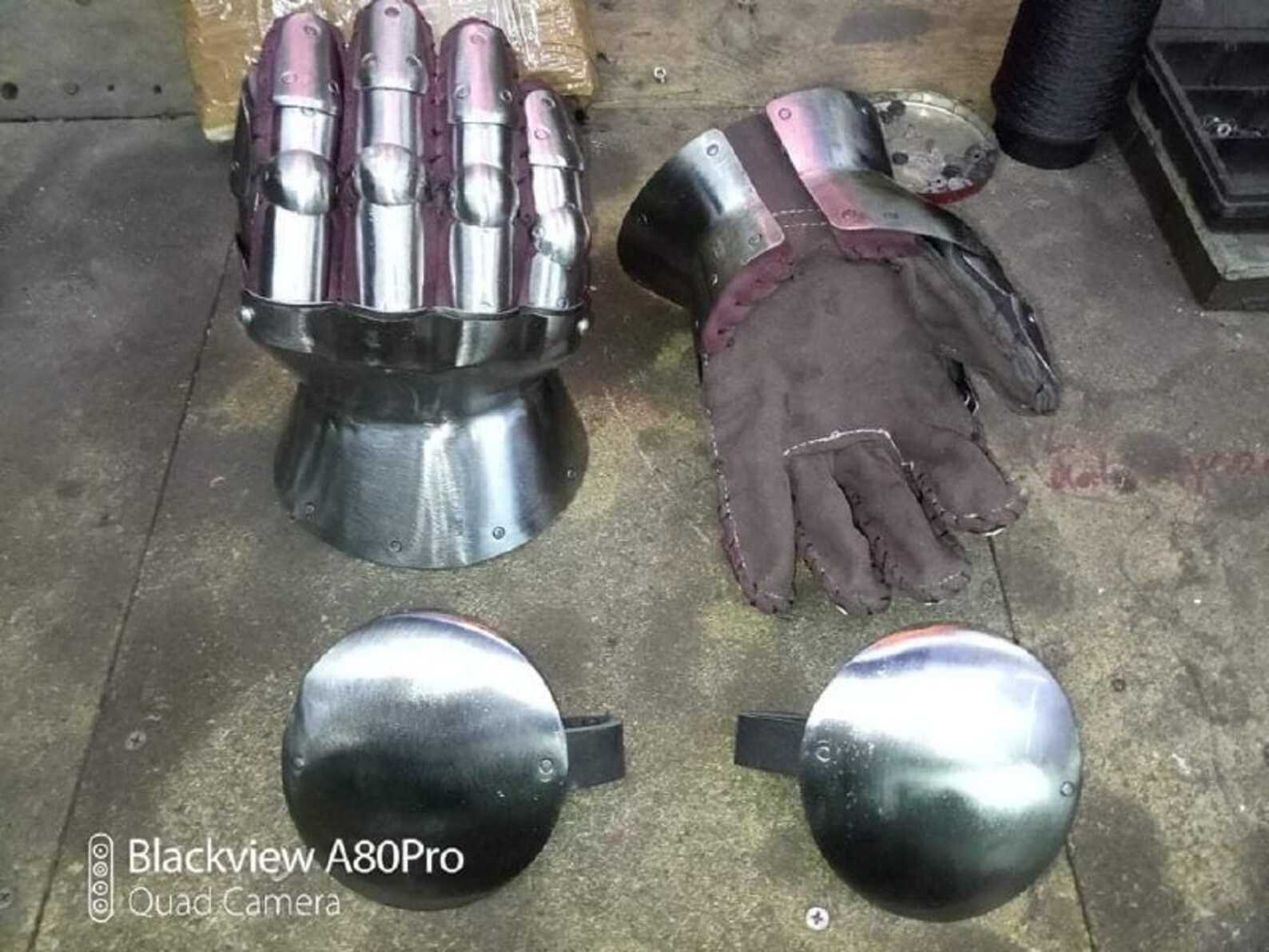 Medieval Hourglass Gauntlets With Segmented Fingers for 14th. - Etsy