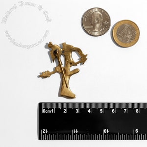 Hand With Heart Pierced Medieval Badge. Pilgrim Pin for a Hat or a ...