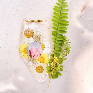 Golden Girls Wildflower Keychain - Etsy