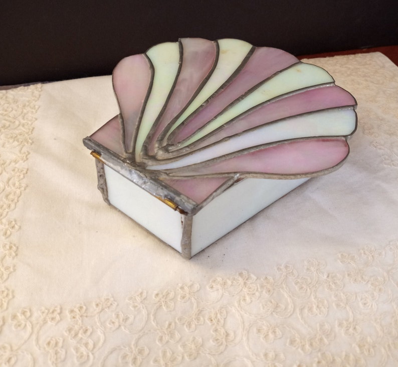 Vtg Handmade Iridescent Stained Glass Shell Jewelry Box - Etsy