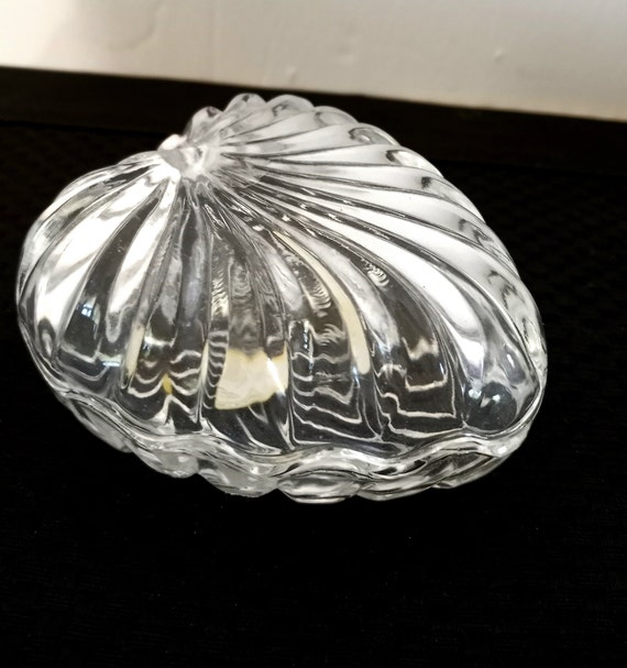 Vintage 1970s embossed textured - Gem