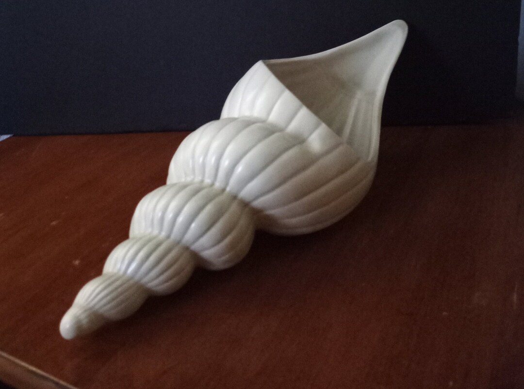 18" Vtg. Fitz and Floyd Antique White Ceramic Whelk, Conch, Trumpet ...