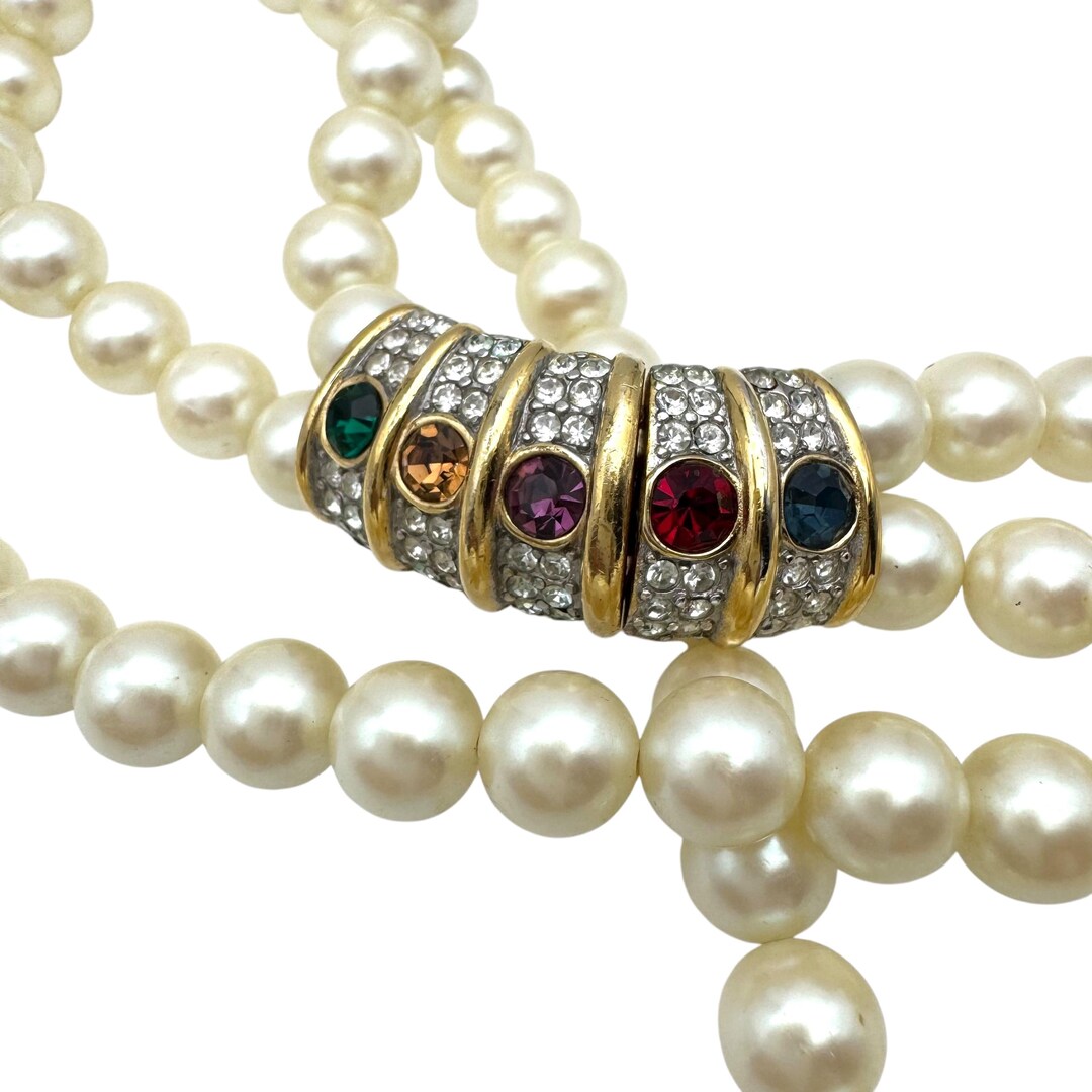 Richelieu Victoria Pat Pend 1980's Double Row Faux Pearl Front Clasp ...