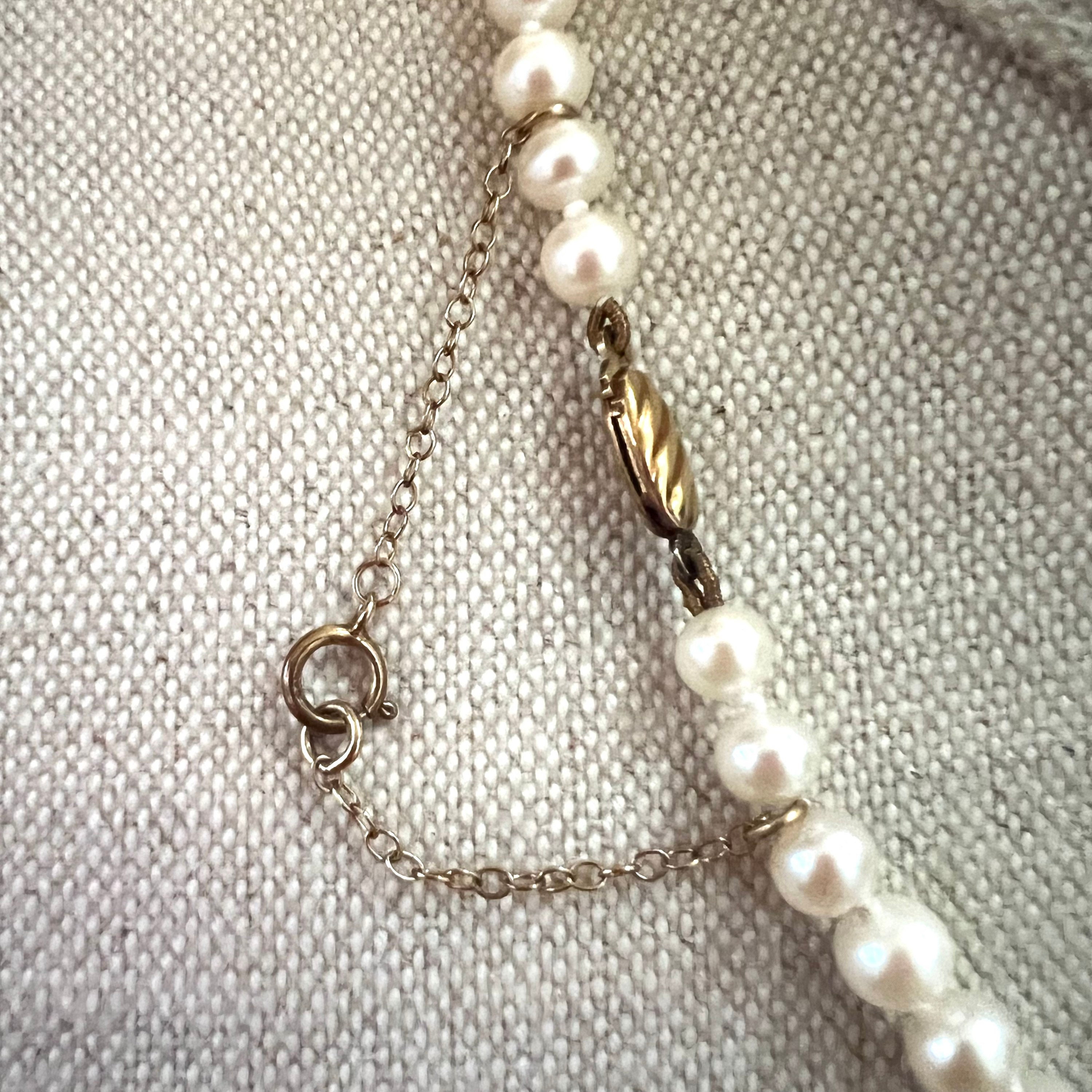 Jka Köhle of Pforzheim 9ct Gold Slide Clasp and Safety Chain Hand ...