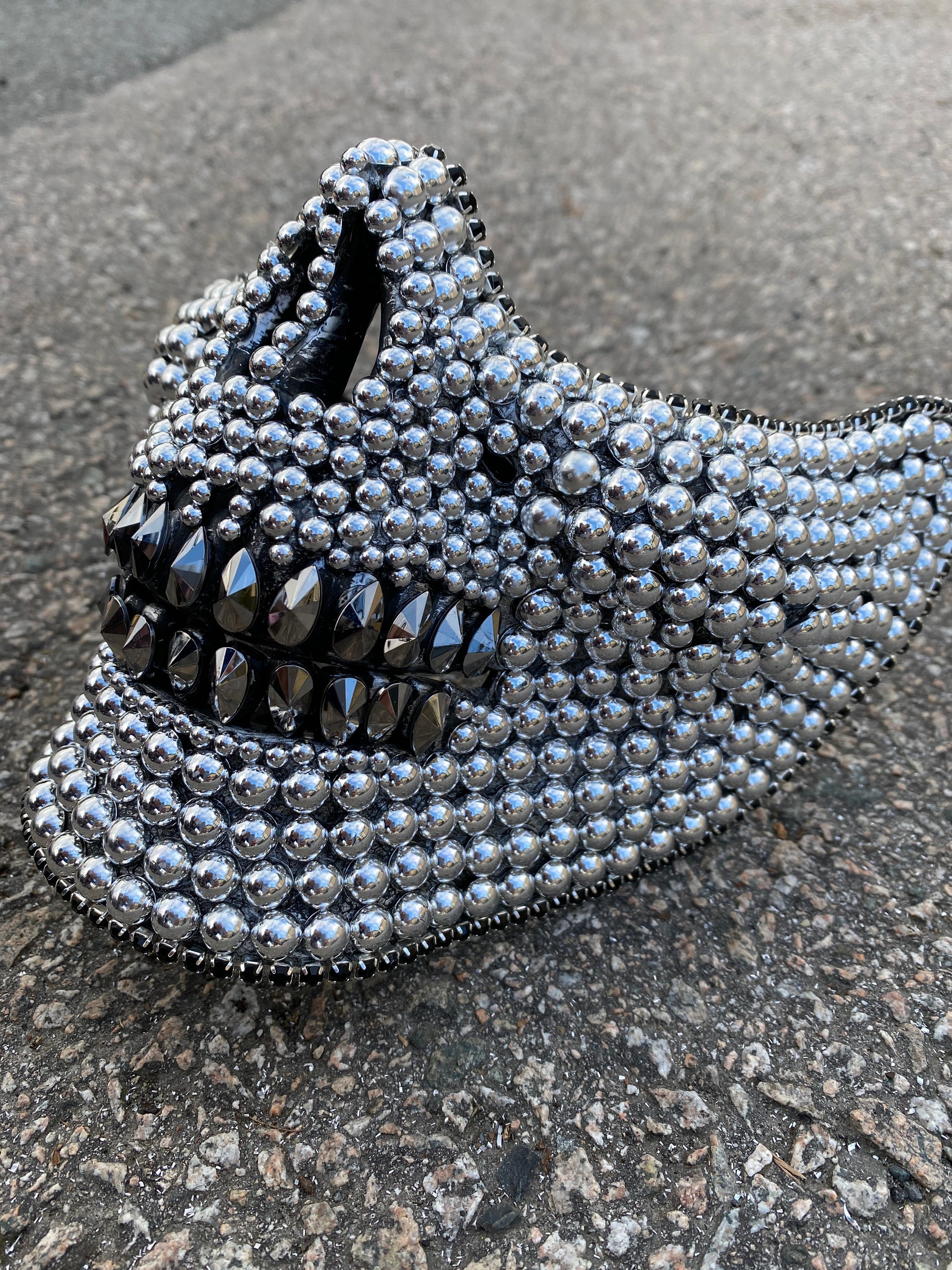 Silver Pearl Skull Mask: Face Mask, Skull Mask, Tear Drops, Crystals ...