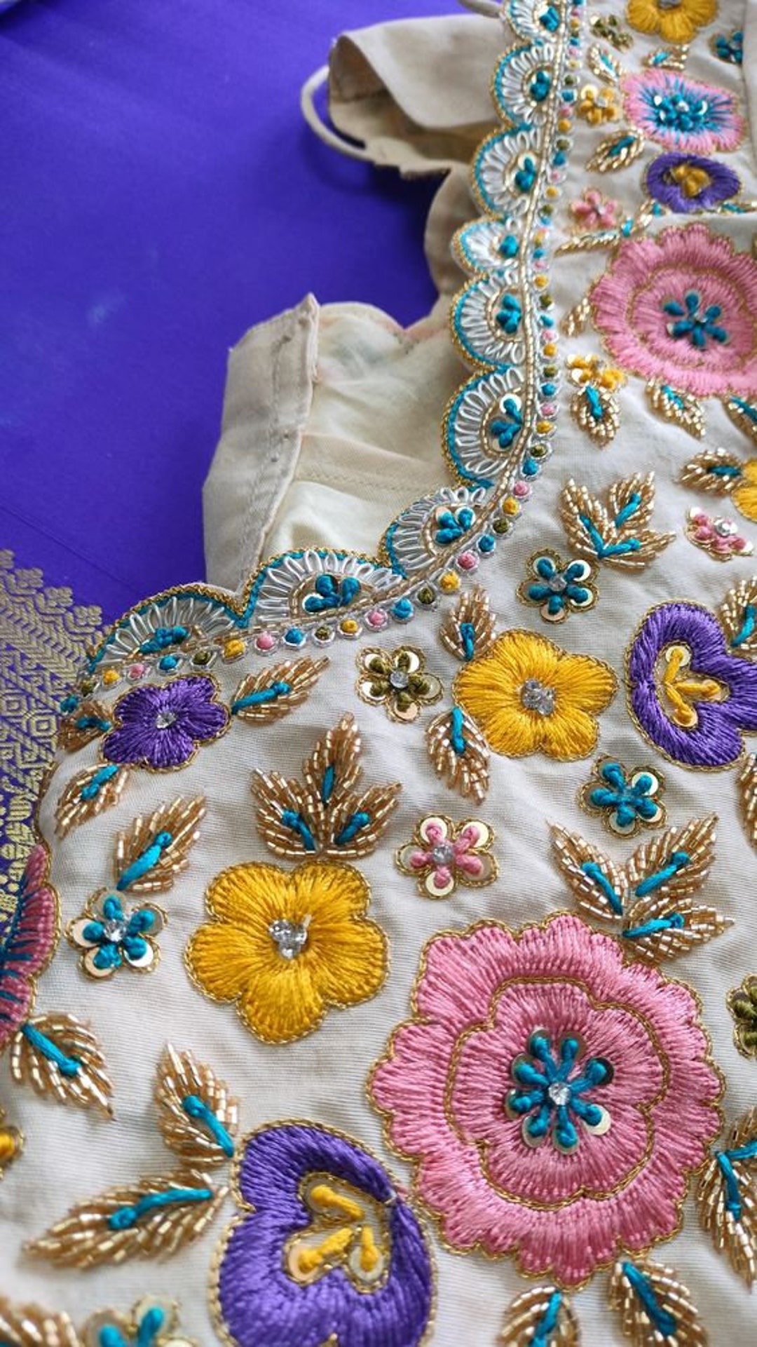Ivory Zardozi Work Blouse, Aariwork Saree Blouse, Aariwork Blouse ...