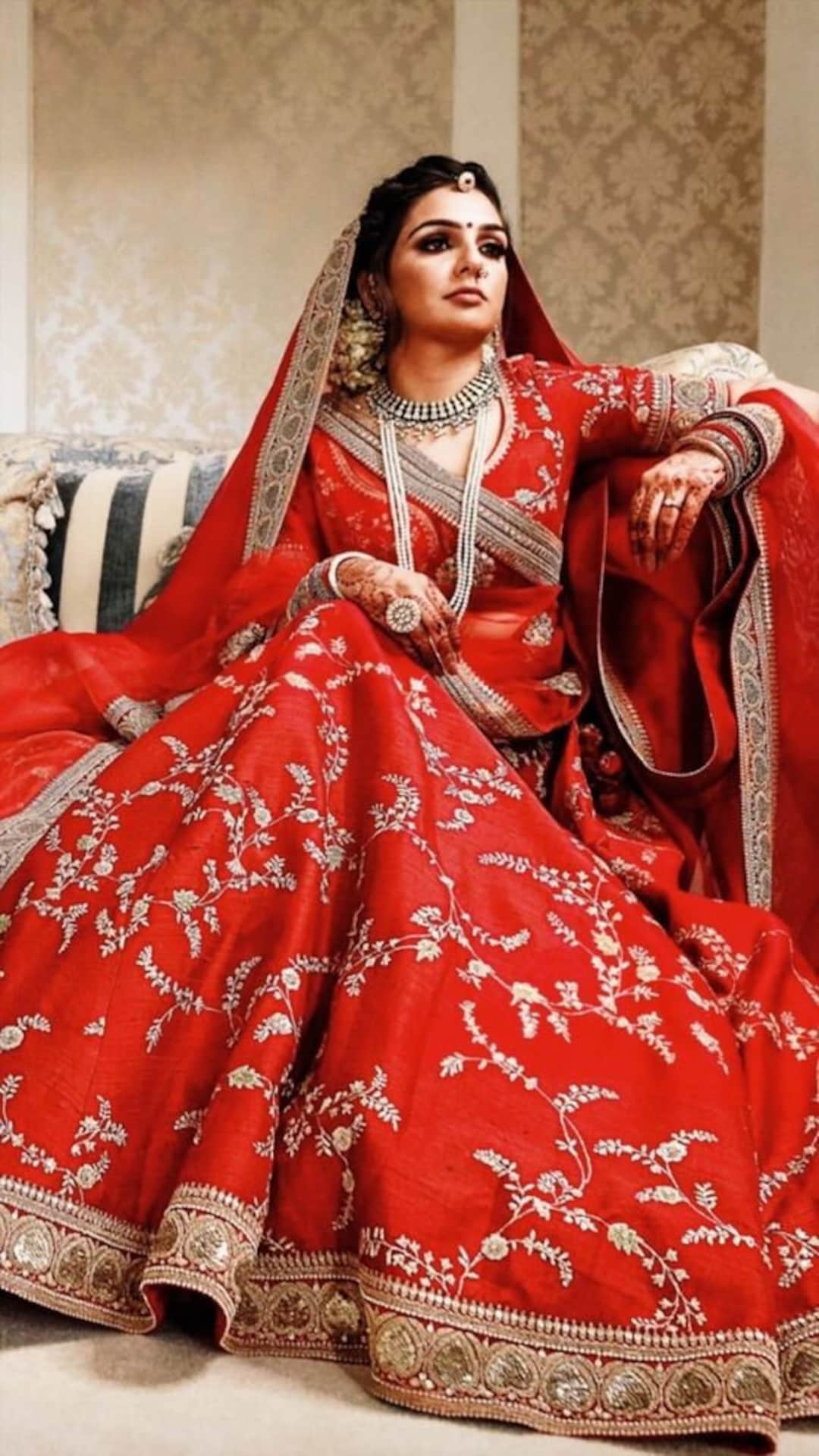 Red Gold Heavy Embroidered Wedding Party Wear Lehenga Choli Dupatta ...