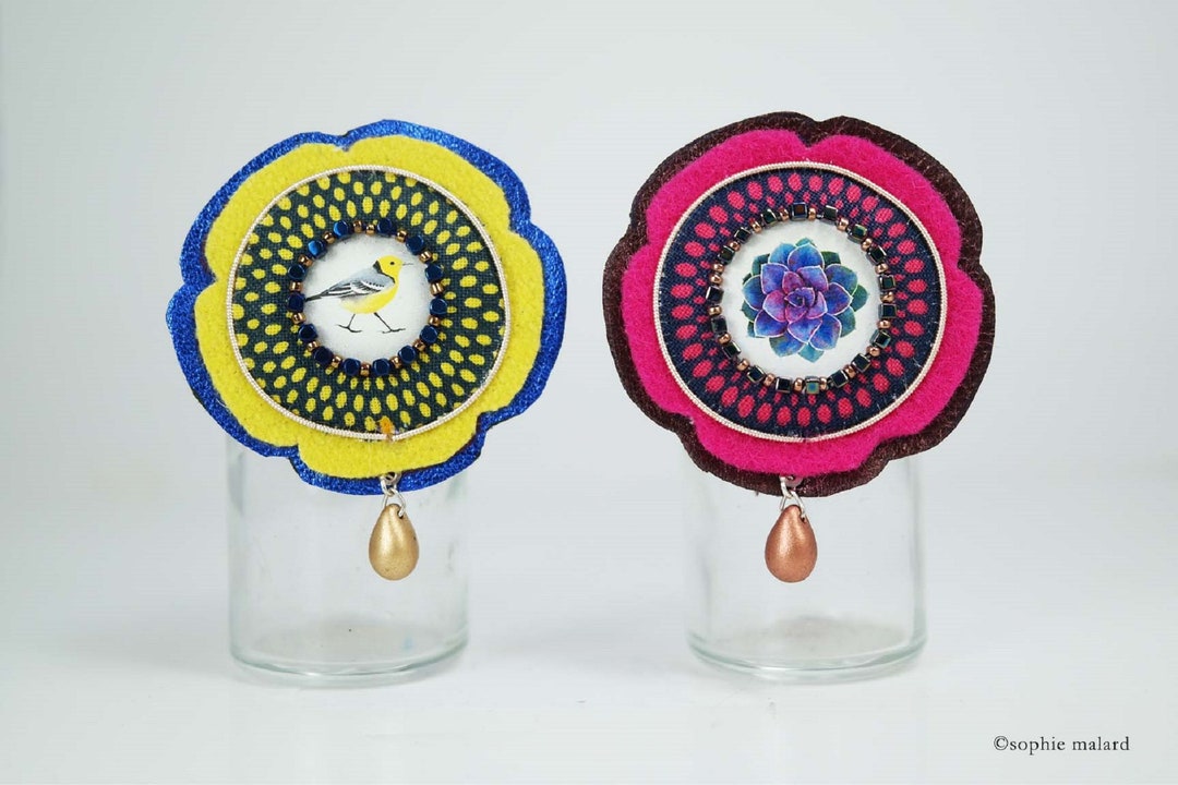 Hand-embroidered Brooches, Medallions in Wax Fabric, Felt, Leather ...