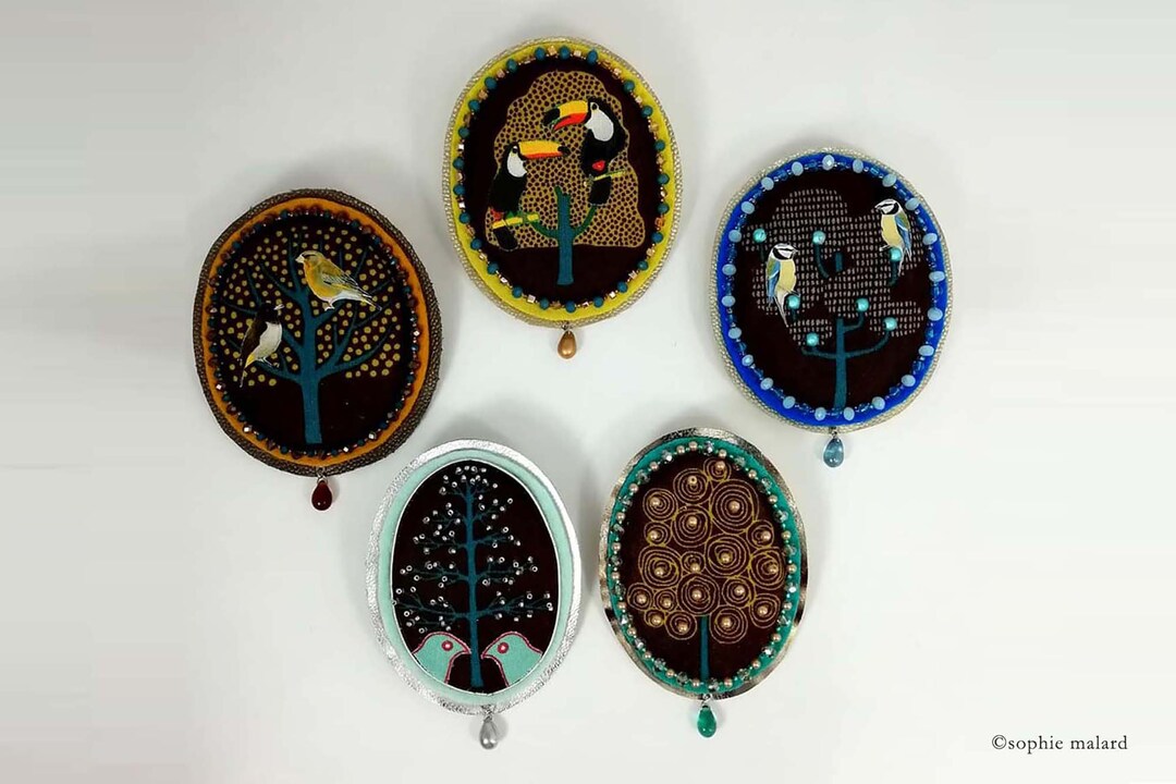 Hand Embroidered Brooches Japanese Feltrine Fabric Leather Miyuki Beads ...