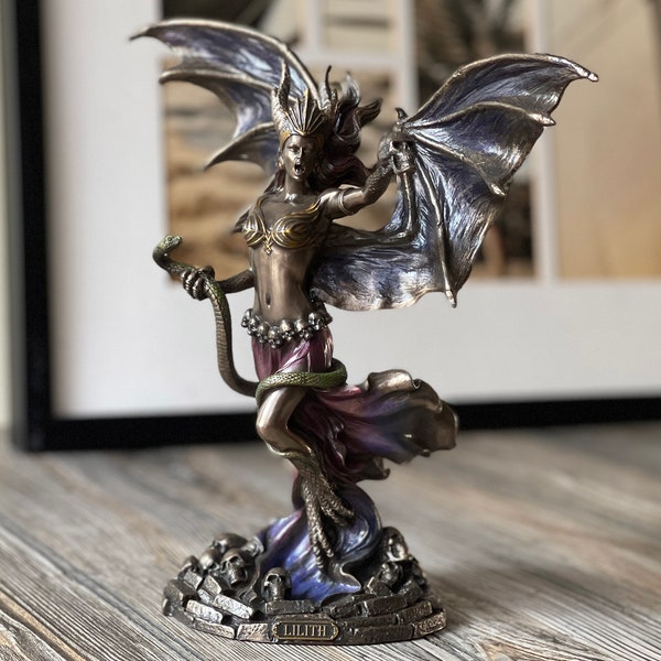 Lilith Statue - Etsy