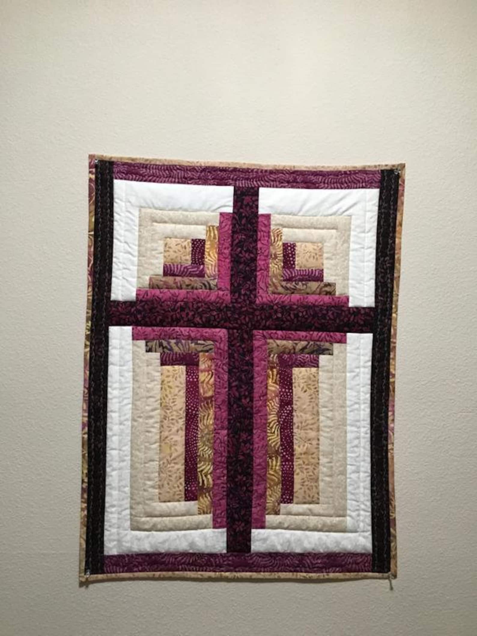 Small Log Cabin Cross Wallhanging c 2007 | Etsy