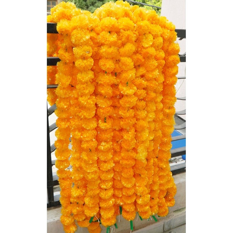 10 Woolen Kites 20 Marigold Garland 30 Pom Pom String - Etsy