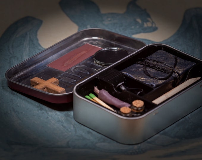 Vampire Slayer Kit, Shadow Box, Dracula Memorabilia, Crucifix, Rosary ...