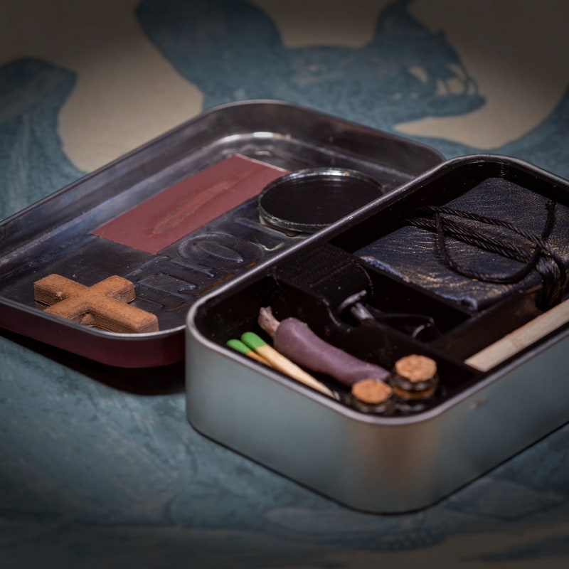 Vampire Hunting Kit - Etsy