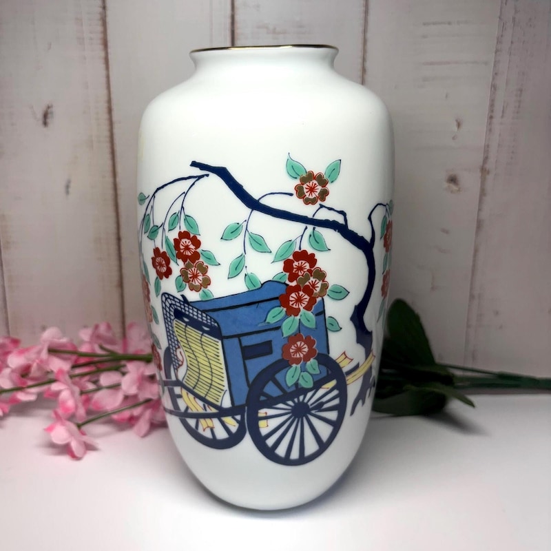 Japanese Arita Ware Vase - Etsy