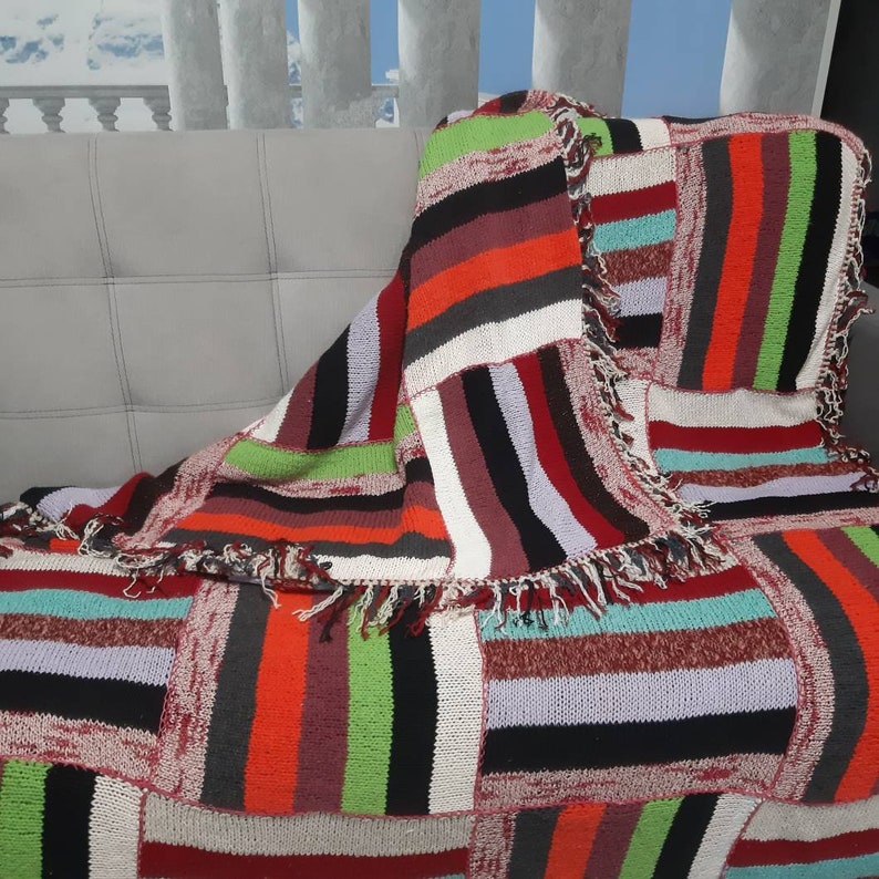 Large Two-sided Multicolor Knitting Plaid With Fringe, Soft Blanket for ...