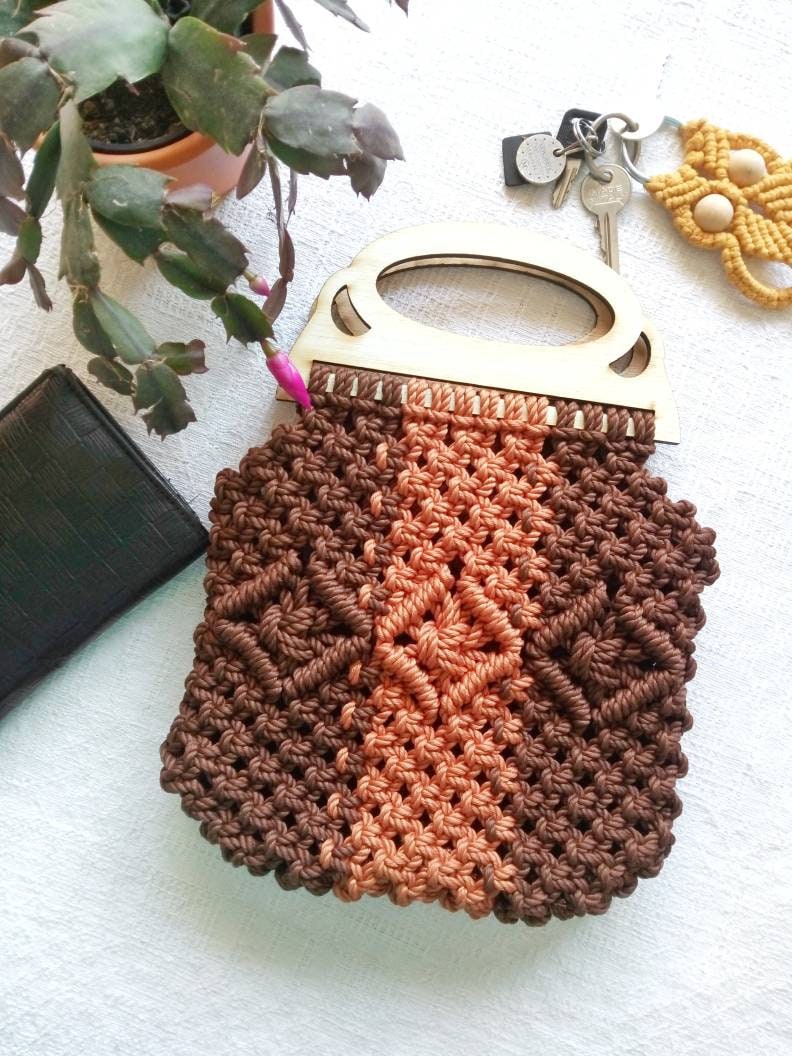 Brown Macrame Purse, Modern Macrame Bag With Wood Handle, Boho Bag ...