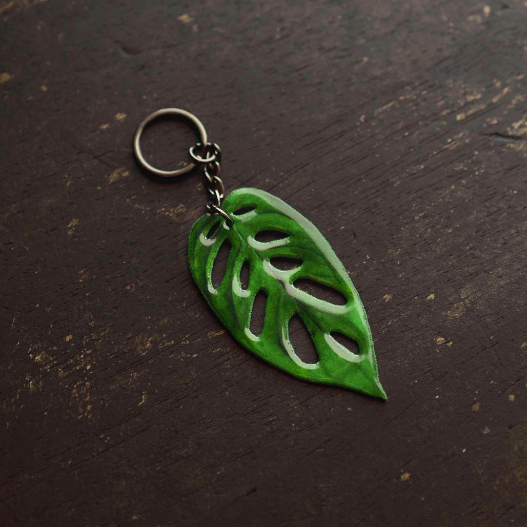 Monstera Leaf Keychain: Double-sided Plant Lover Gift - Etsy