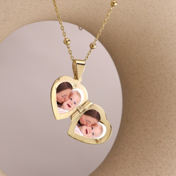 Mom Locket - Etsy
