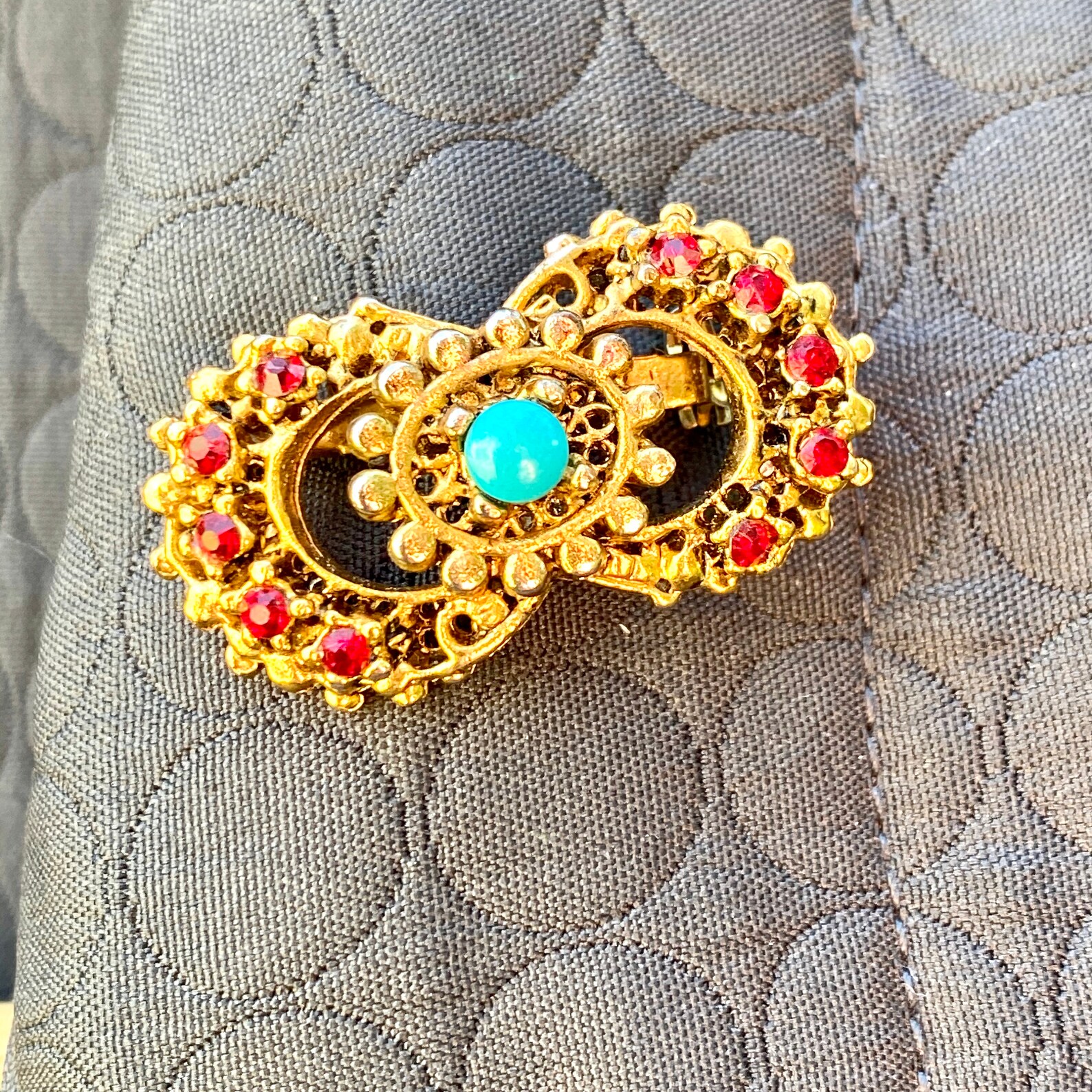 Gold Infinity Symbol/venn Diagram Brooch/pin With Red and - Etsy