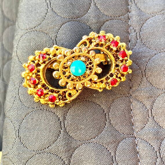 Gold Infinity Symbol/Venn Diagram Brooch/Pin With Red… - Gem