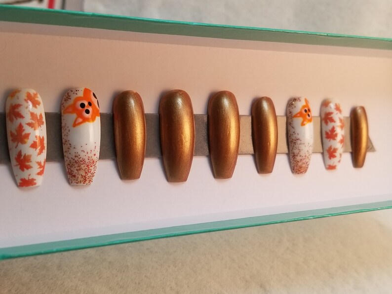 Fox/leaf Nails - Etsy