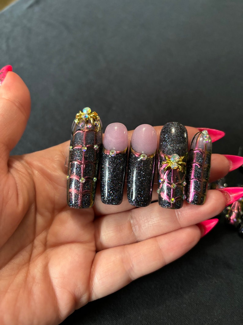 Spider Nails - Etsy