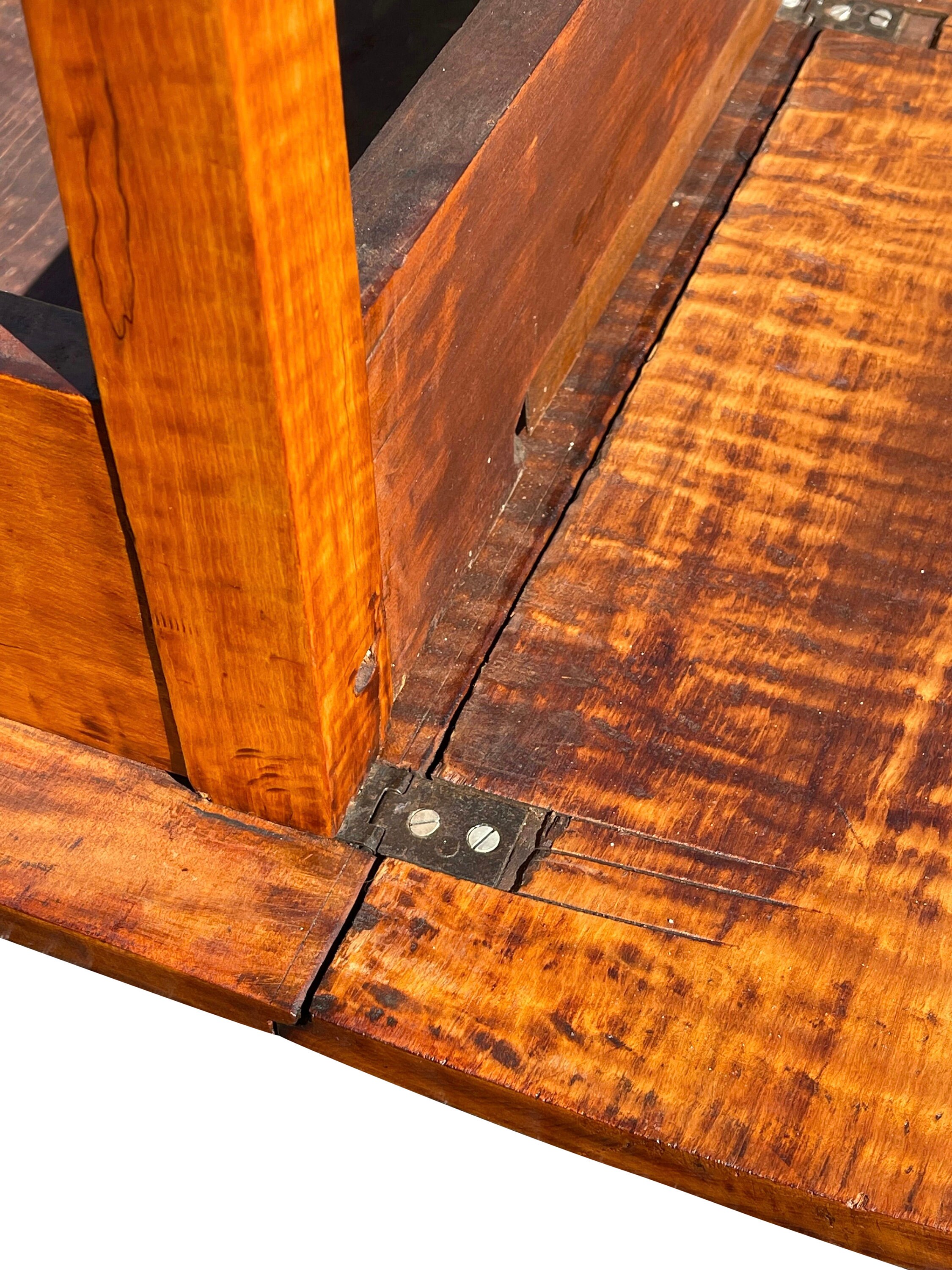 Antique Federal Period Hepplewhite Tiger Maple Drop Leaf Table With ...