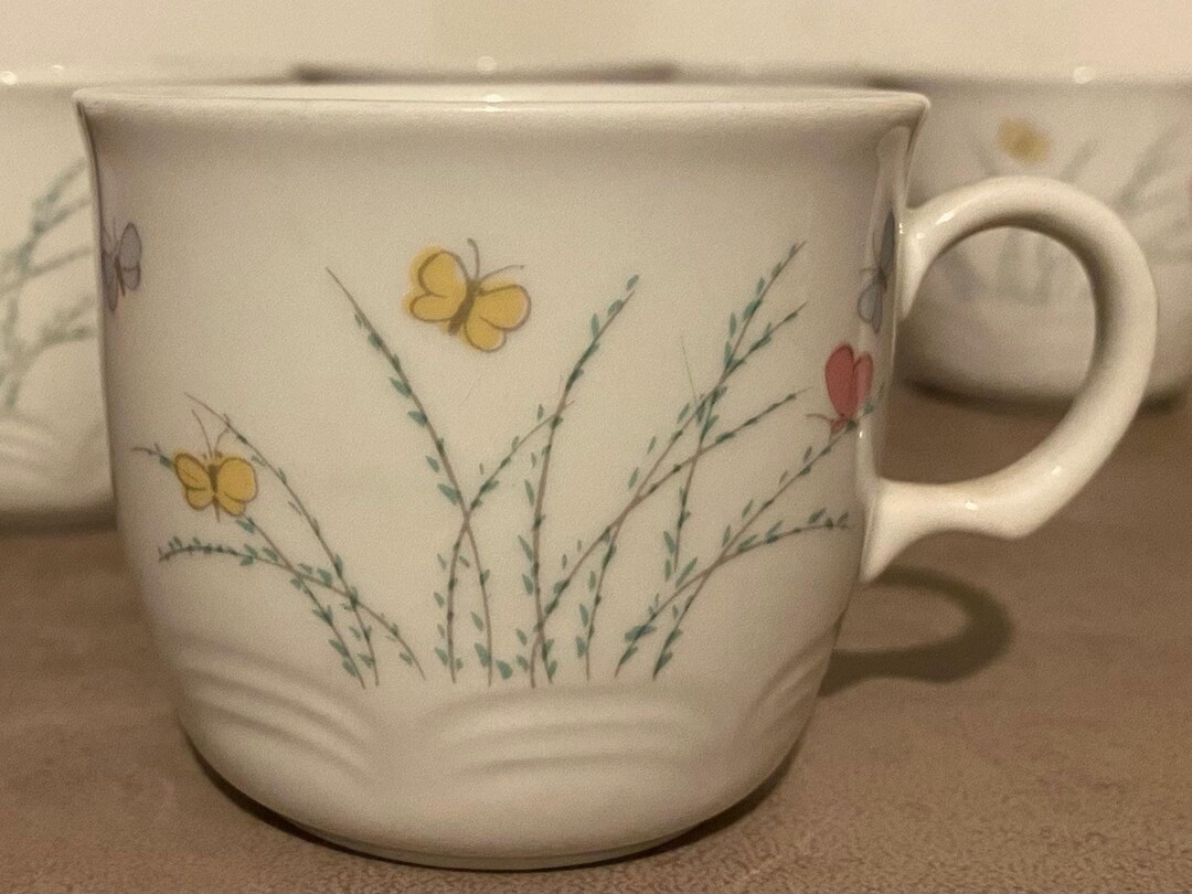 6 Vintage Kahla Coffee Cups. Made in Germany. Beautiful Porcelain With Floral Design. - Etsy