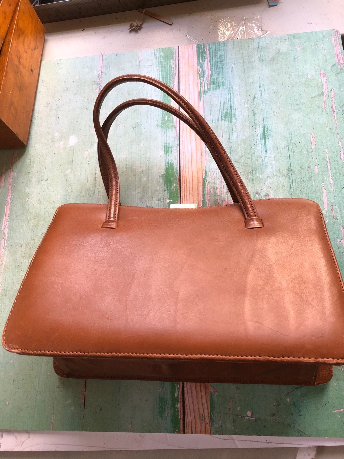 Vintge 50s 60s Chestnut Tan Leather Small Handbag, Clip Clasp Leather ...