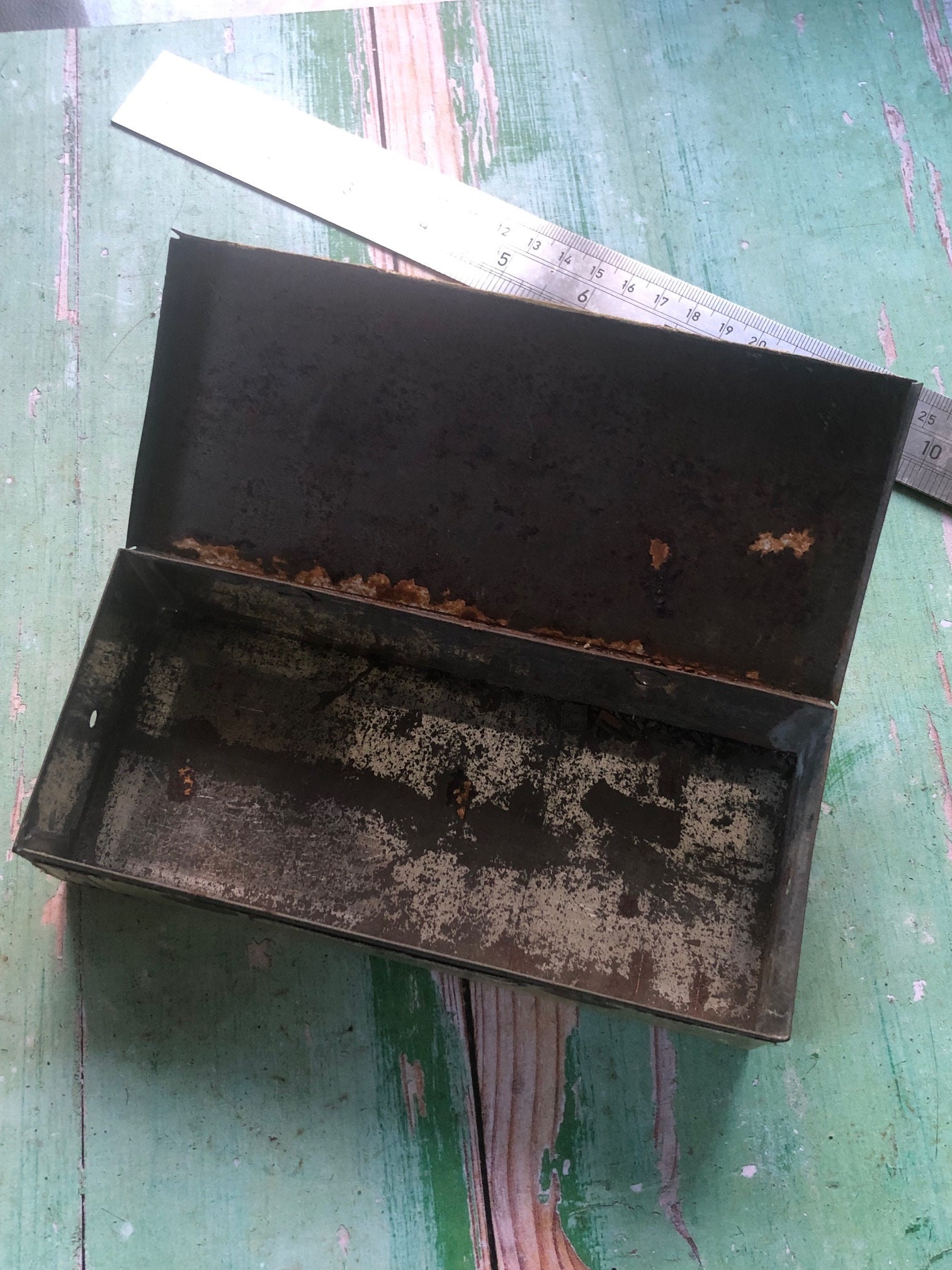 Very Old and Rare Victorian Tin Advertising Cigarette Tin Louis Coen ...